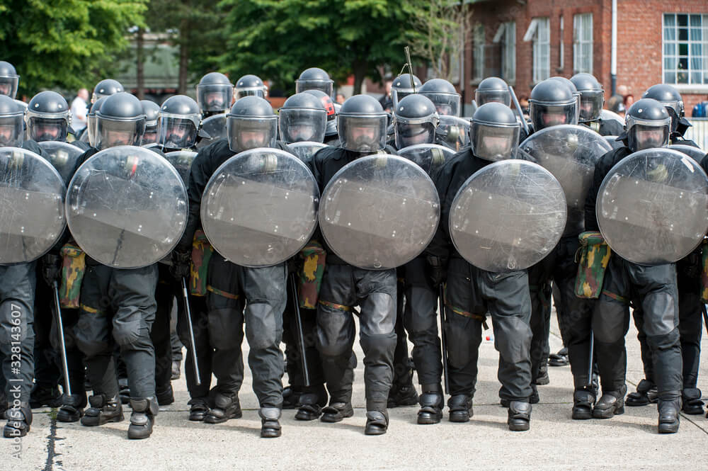 Optimizing Officer Confidence: The Psychology Behind Riot Gear - Haven Gear